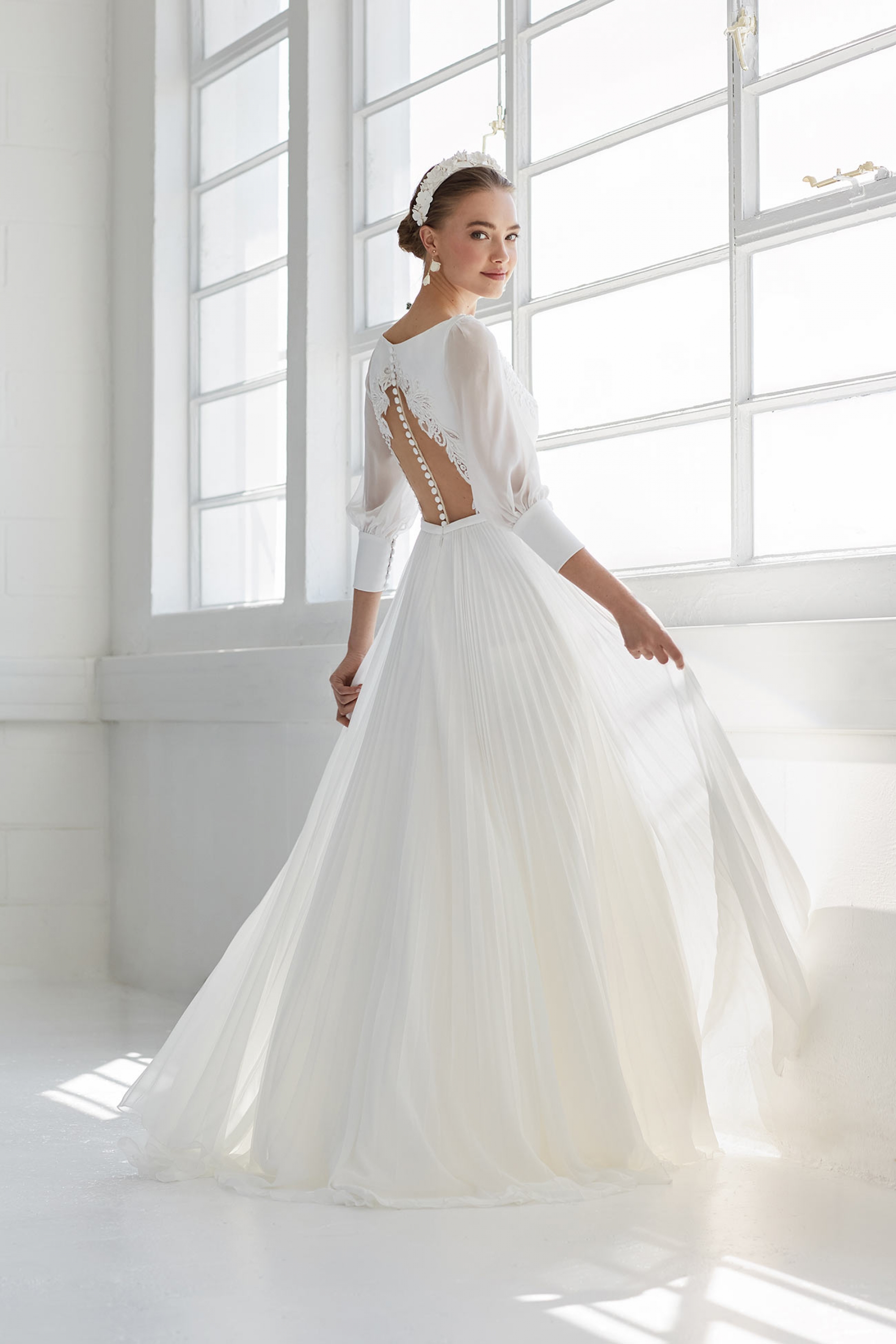 Ellis Bridals wedding dresses