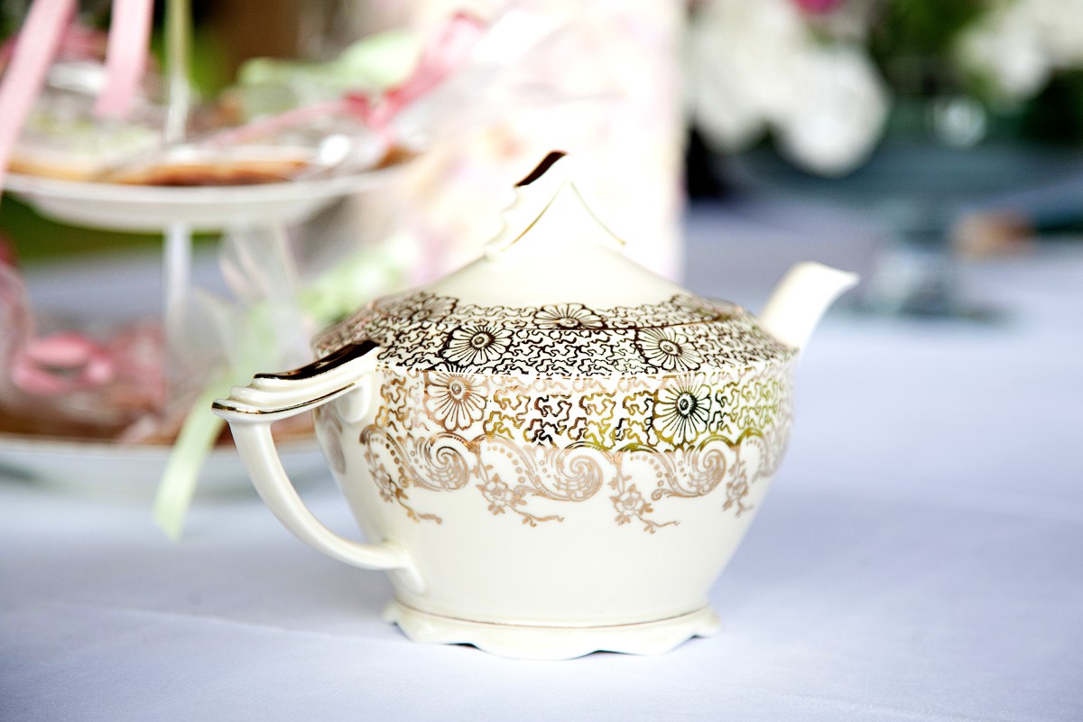 Wedding Styling in Devon: Vintage Tea Parties