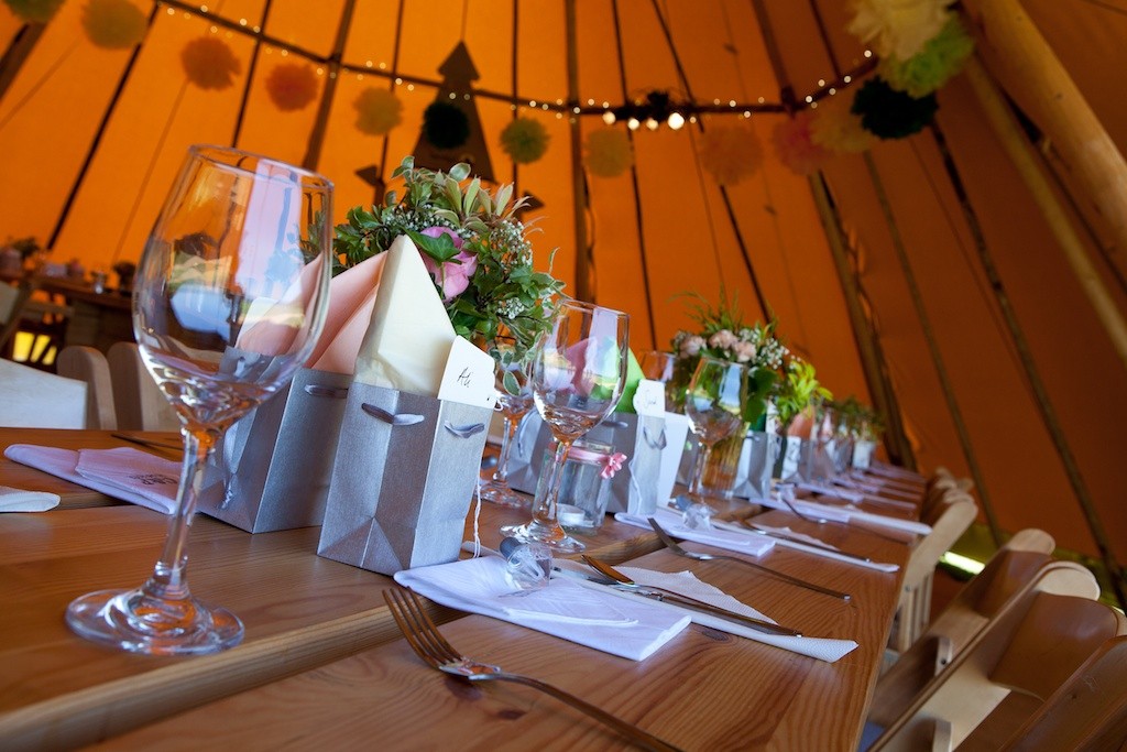 Real Wedding at Ocean Kave, Devon